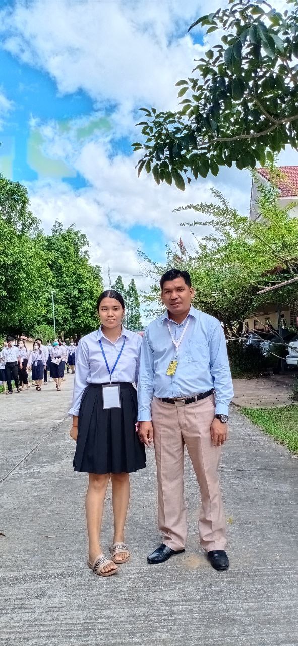 សិស្សានុសិស្ស នៃ វិទ្យាល័យ កោះ ស្តេច បាន ដាក់ ពាក្យ ប្រឡង ប្រជែង ផ្តល់ ...