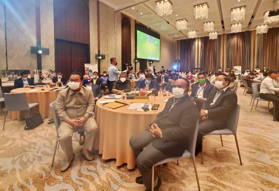 បណ្ឌិត អ៊ុក ភ័ក្ត្រា អភិបាលរង នៃគណៈអភិបាលខេត្តកោះកុង ...