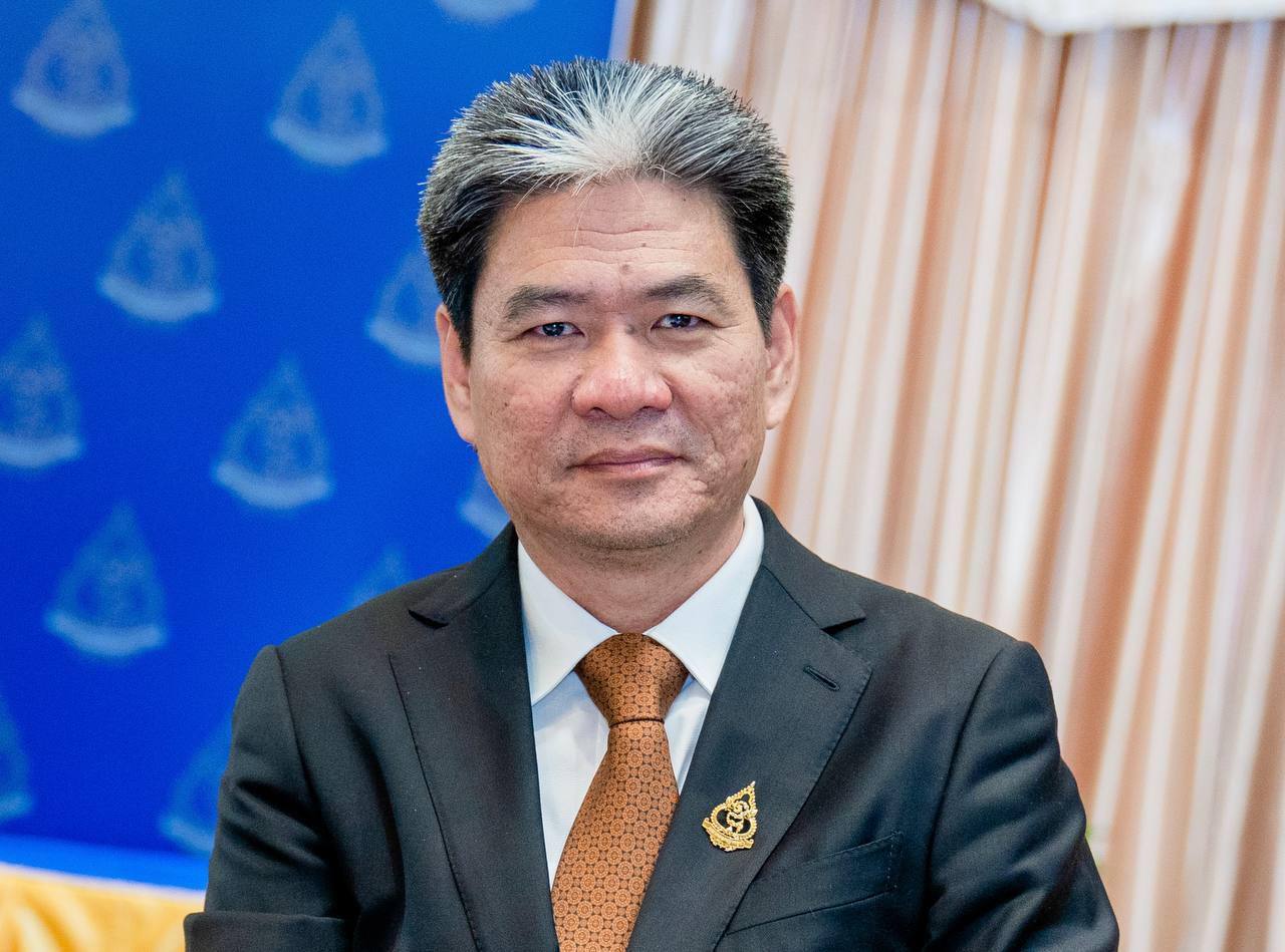ឧកញ៉ា ជា ទ្រី និងលោកជំទាវ អគ្គនាយកក្រុមហ៊ុន Hong Leng Hour Co., Ltd ...