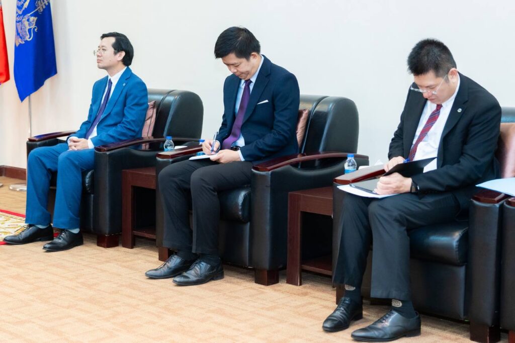 International well-known journalists and producers for many French ...